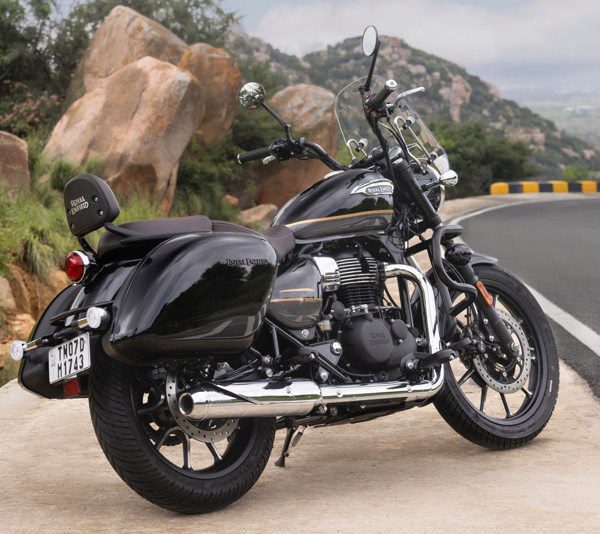 Royal Enfield Meteor 350 Gets Fresh Updates: Why This Hidden Gem Deser ...